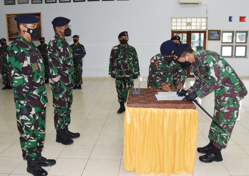Kolonel Laut (P) Andike Sry Mutia Jabat Komandan Pusdikpel Kodiklatal